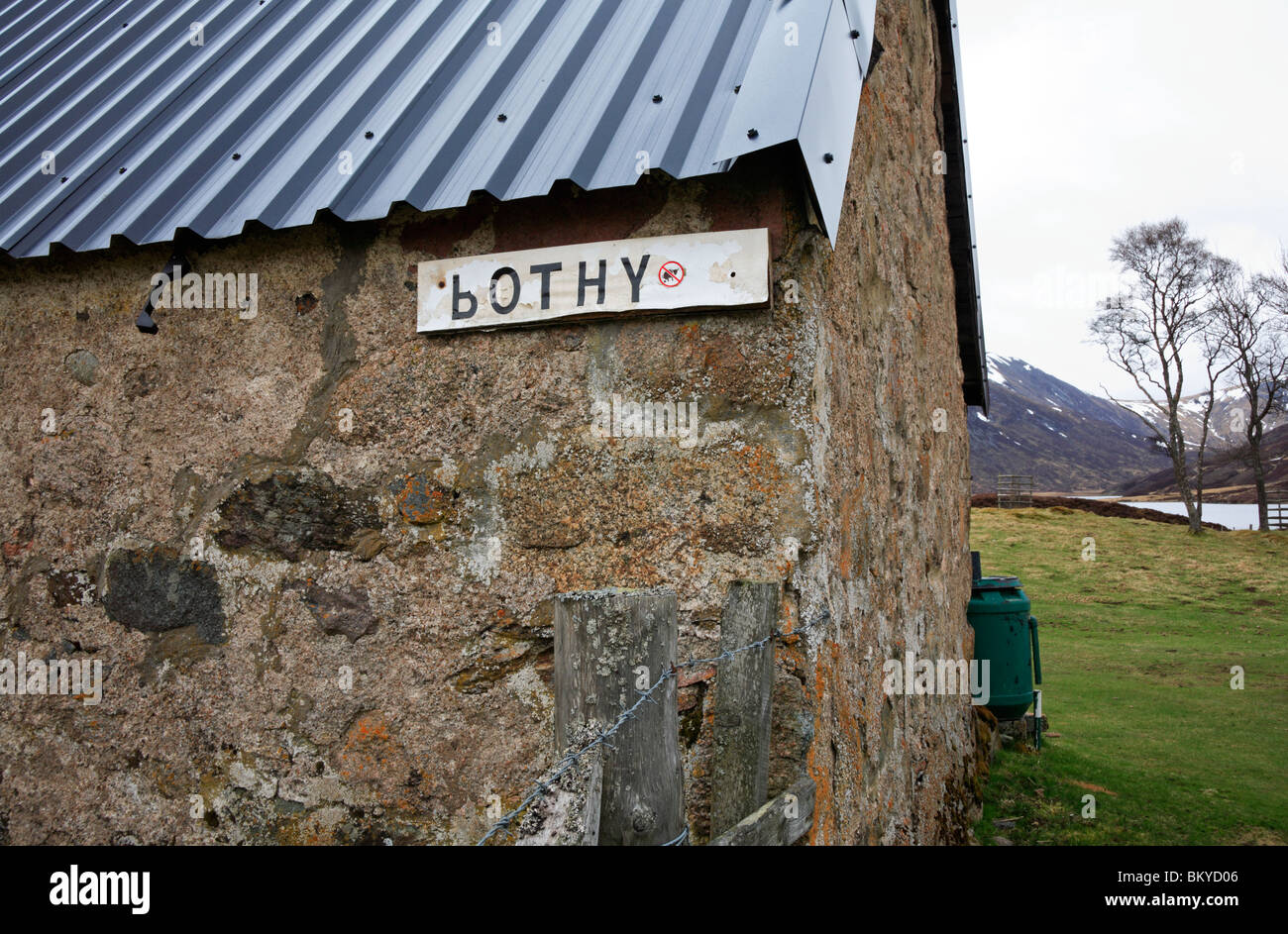 Bothy sign at Lochcallater Lodge by Loch Callater, Aberdeenshire ...