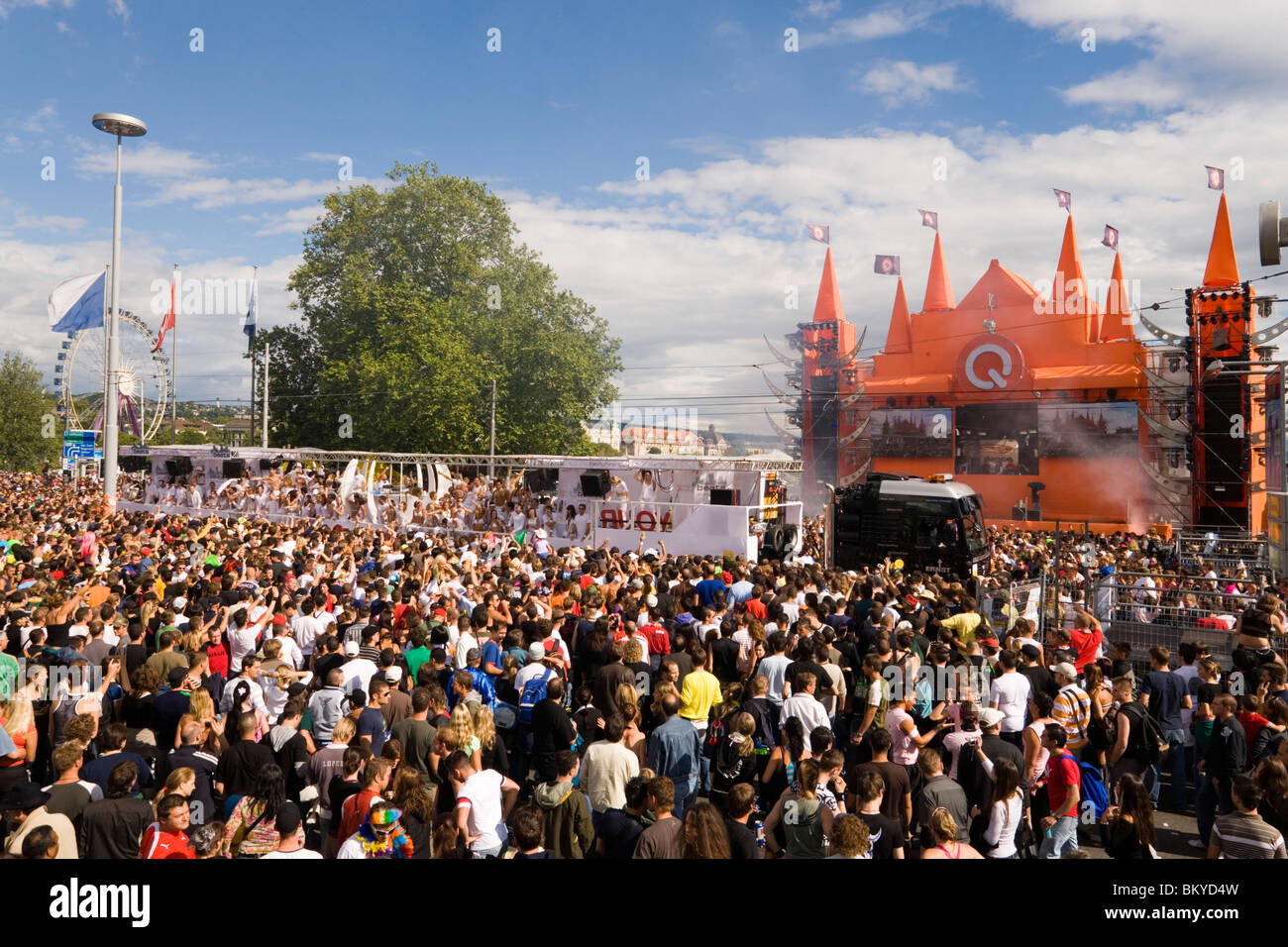 Switzerland zurich street parade party hi-res stock photography and ...