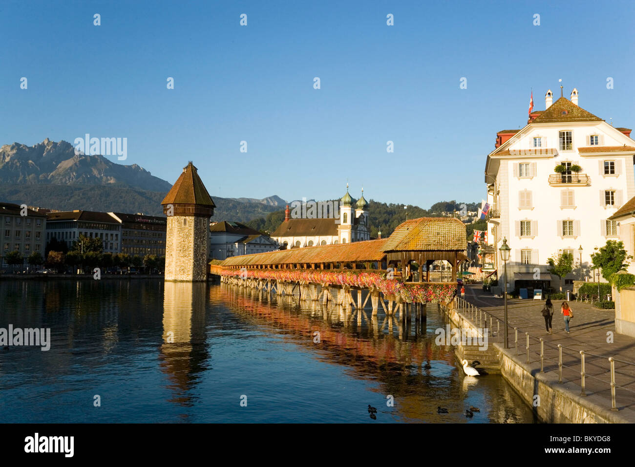 River Reuss with Kapellbruecke (chapel bridge, oldest covered bridge of ...