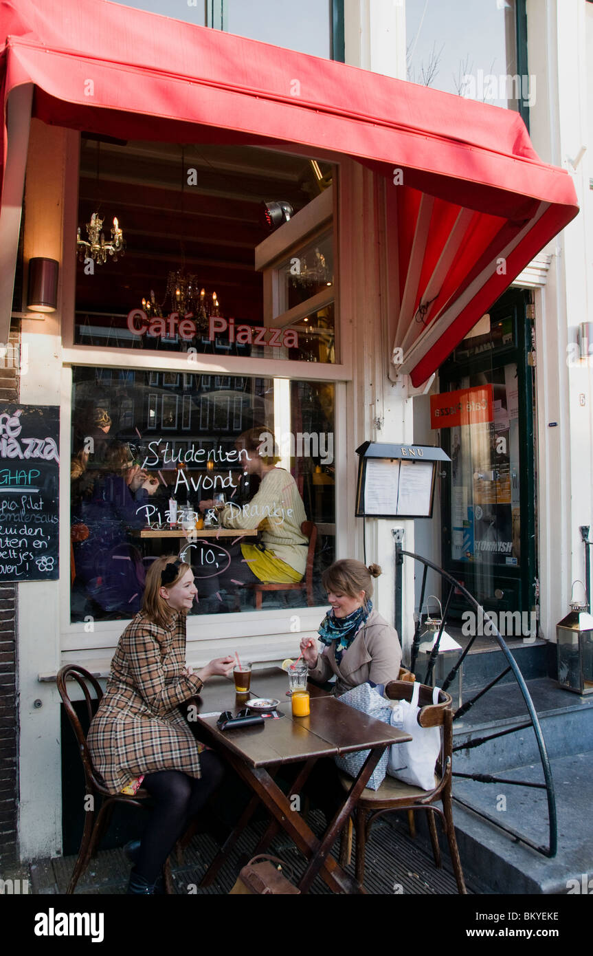 Amsterdam cafe student hi-res stock photography and images - Alamy