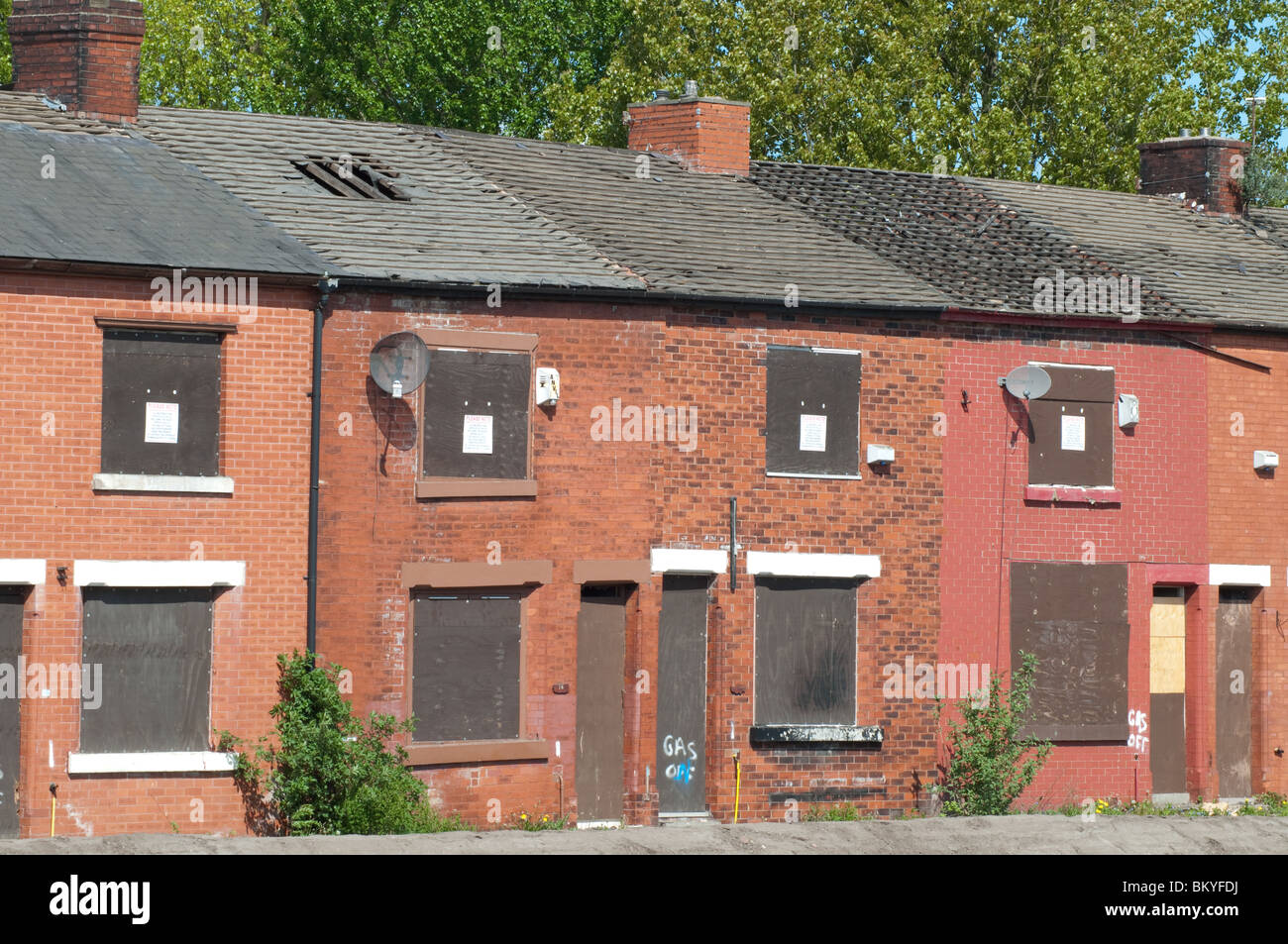 Terraced two up two down hi-res stock photography and images - Alamy