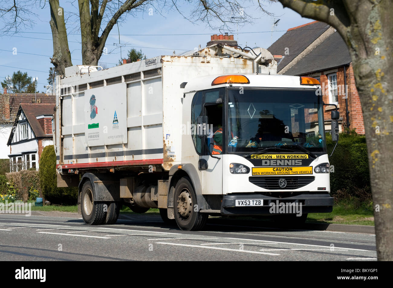 Rubbish lorry hi-res stock photography and images - Alamy