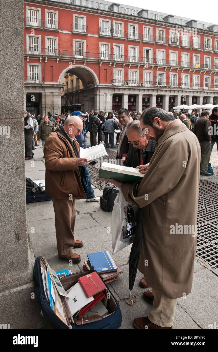 Philatelists hi-res stock photography and images - Alamy