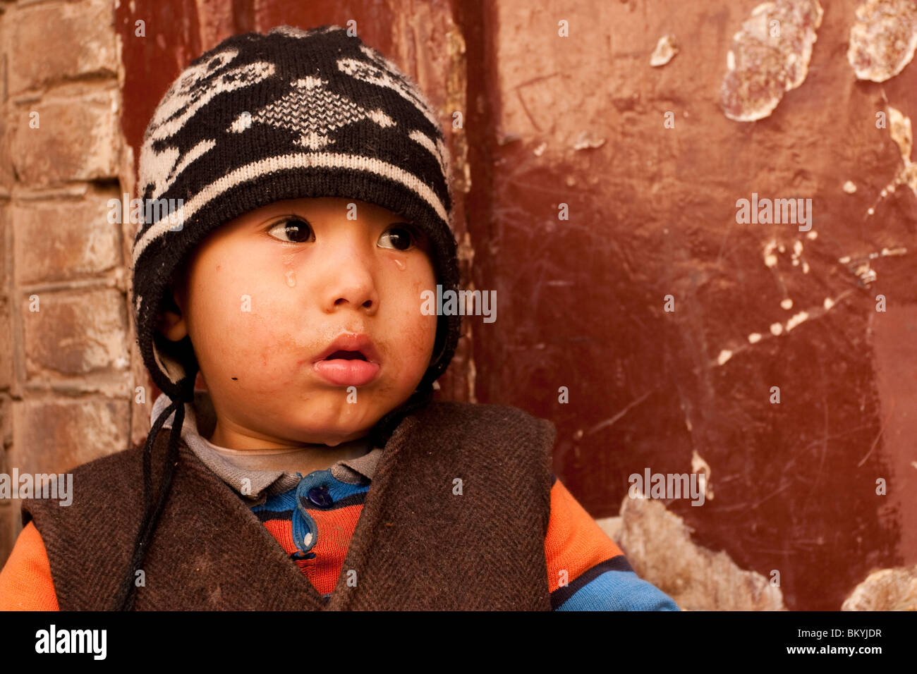 Sad indigenous child hi-res stock photography and images - Alamy