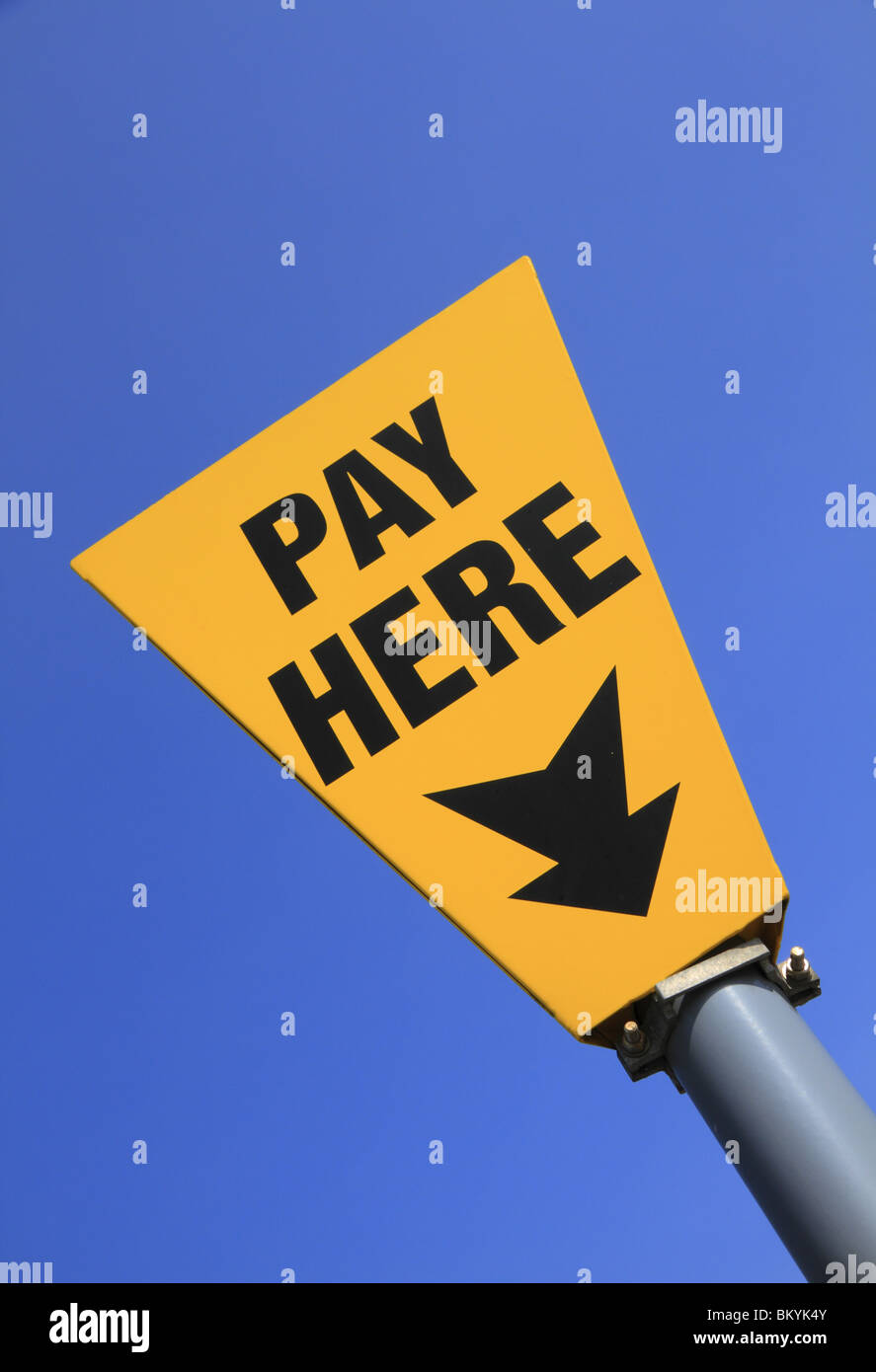 Please pay here sign in car park hi-res stock photography and images ...