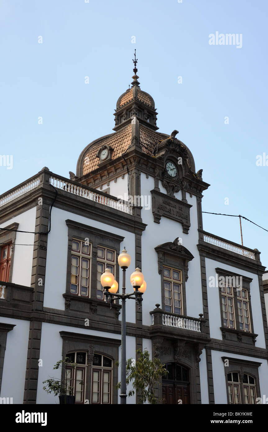 Grand historic building hi-res stock photography and images - Alamy