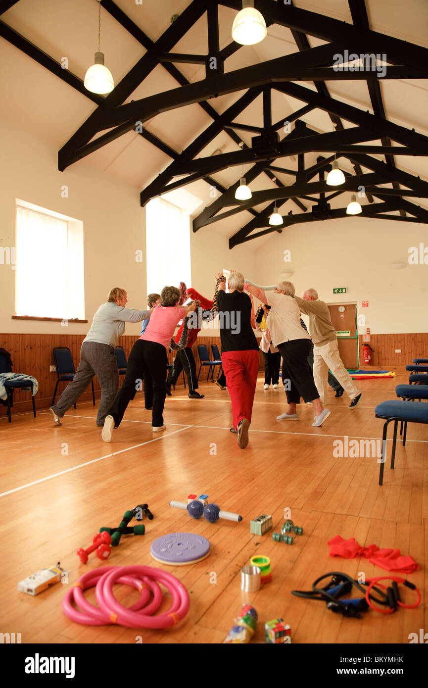 Exercise class village hall hi-res stock photography and images - Alamy
