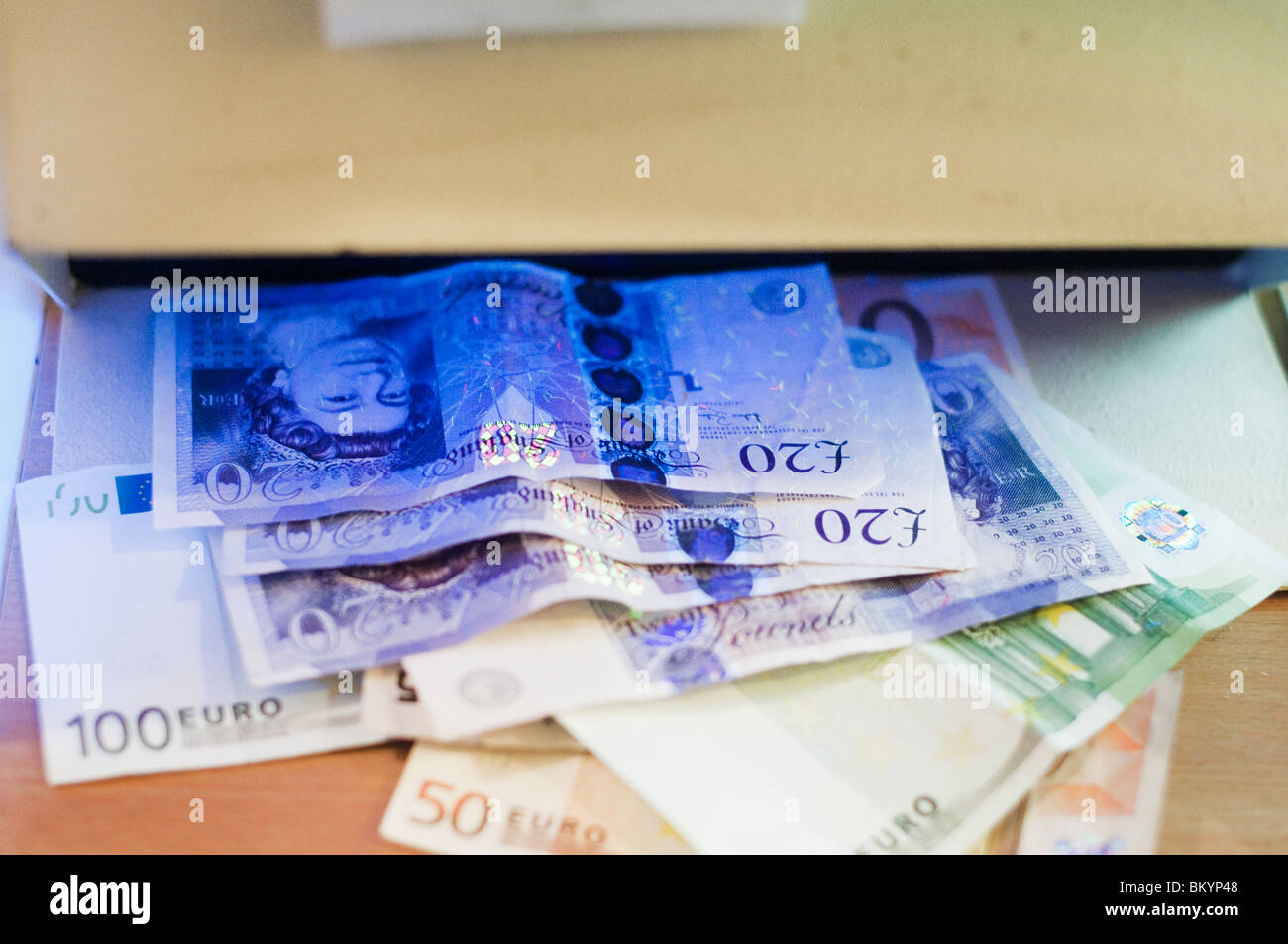 Money Security Uv High Resolution Stock Photography and Images - Alamy