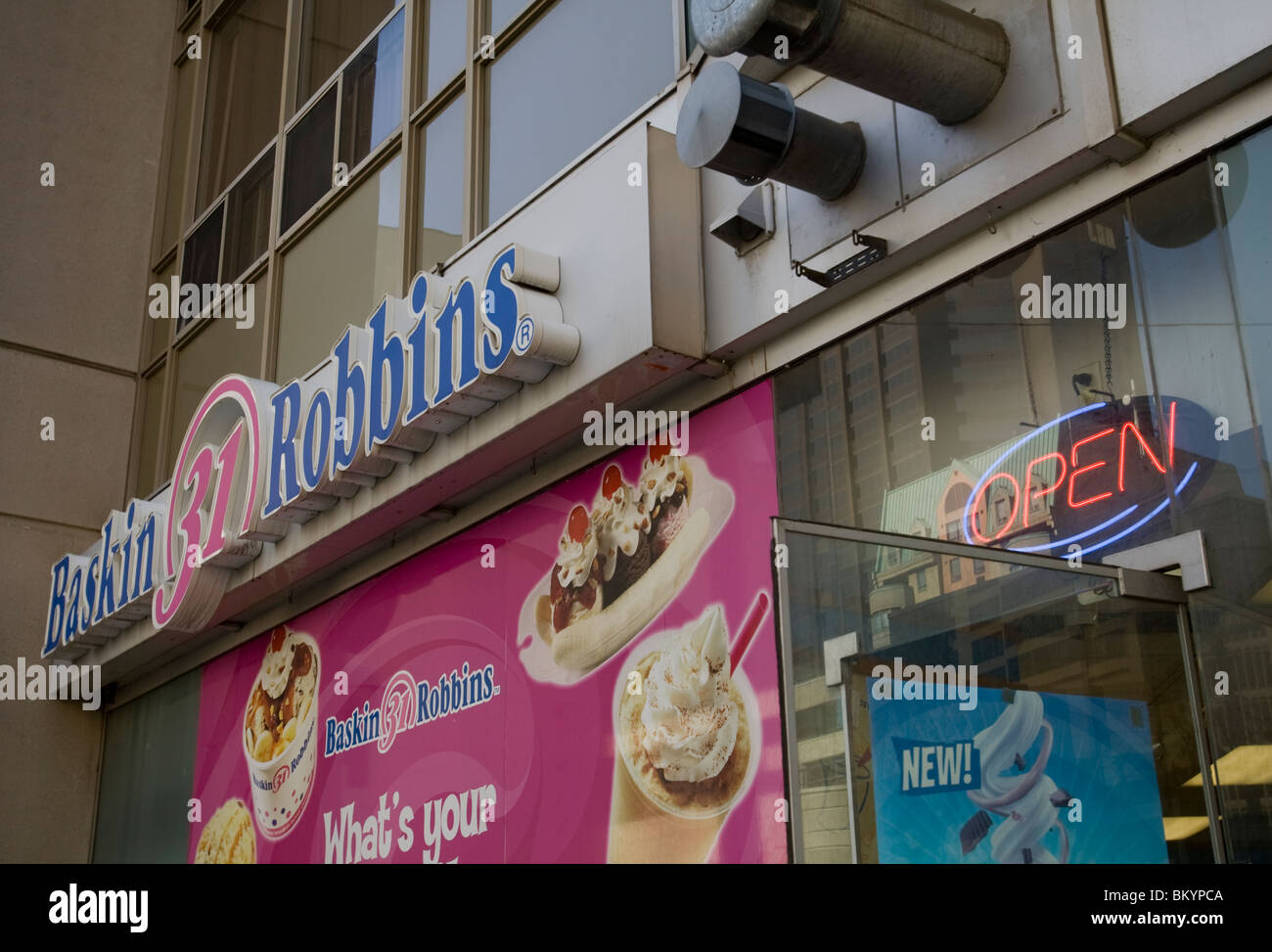 Baskin Robbins Store Inside