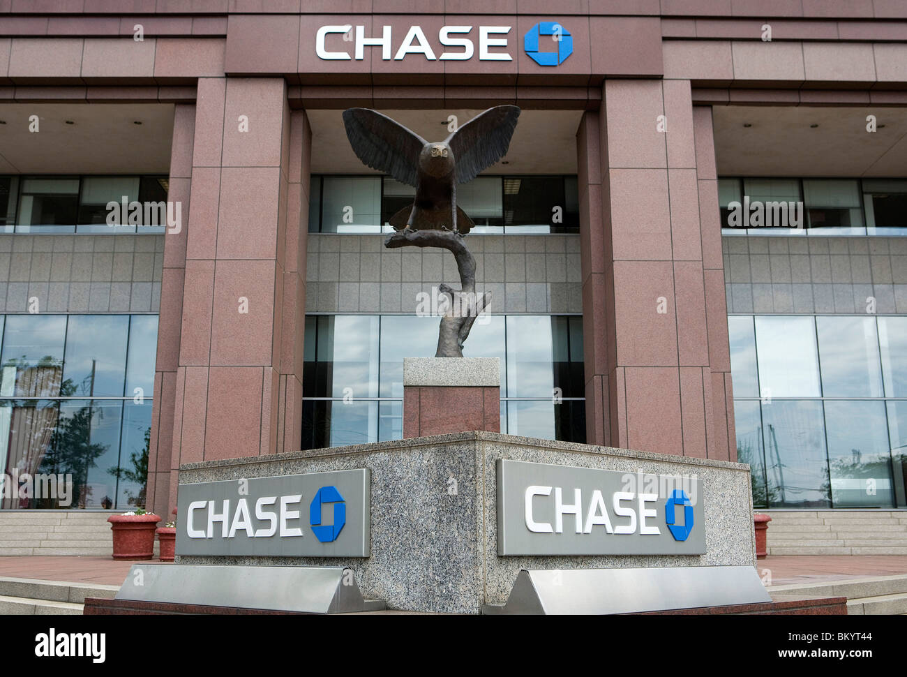 A Chase Bank building Stock Photo - Alamy