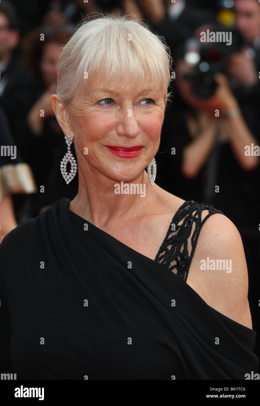 HELEN MIRREN ROBIN HOOD PREMIERE CANNES FILM FESTIVAL 2010 PALAIS DES ...