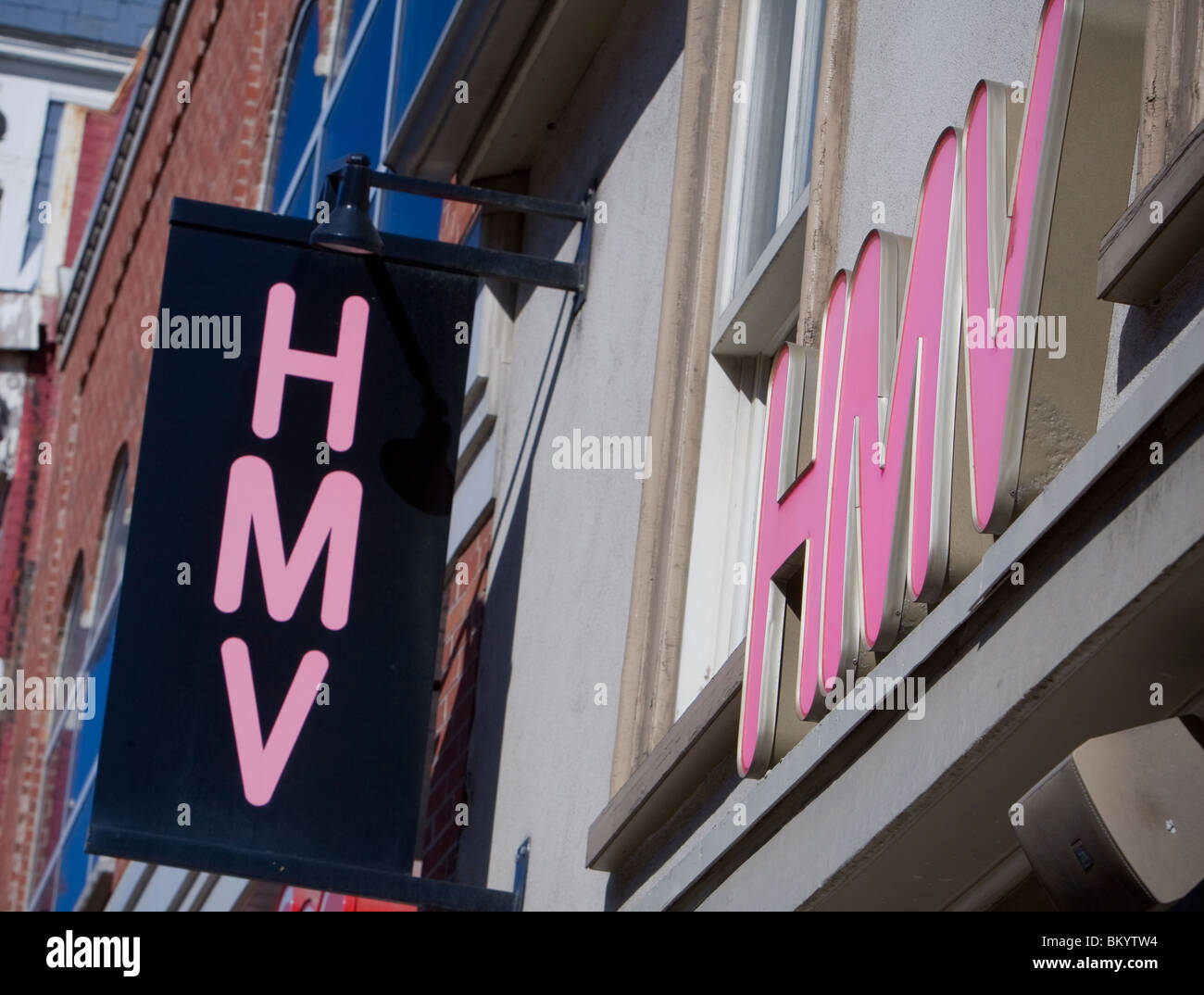 Hmv logo hi-res stock photography and images - Alamy