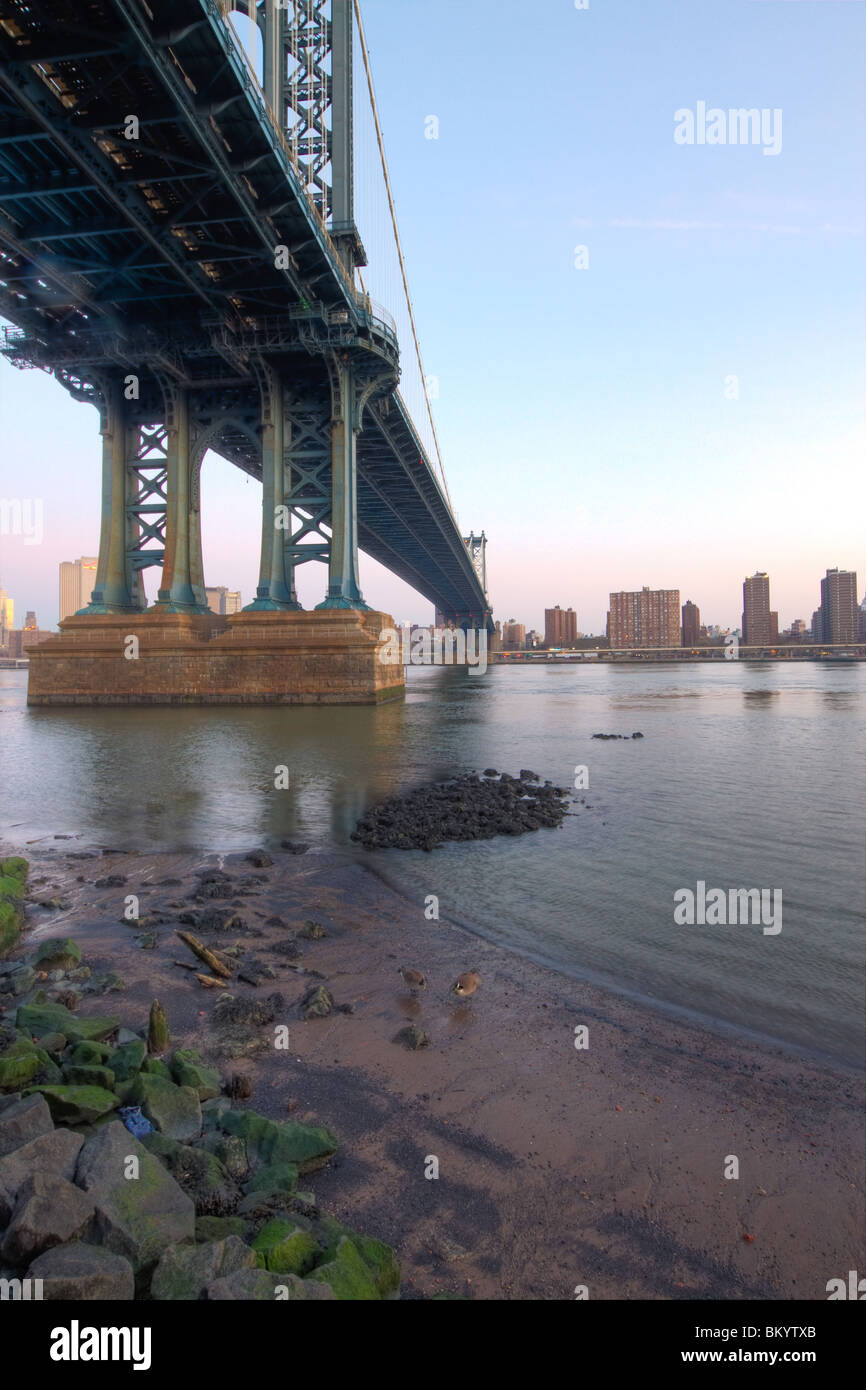 New york skyline dawn hi-res stock photography and images - Alamy