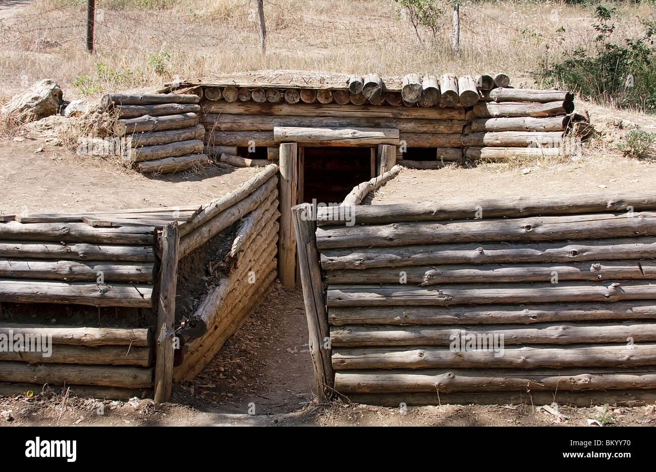 Earth shelter hi-res stock photography and images - Alamy