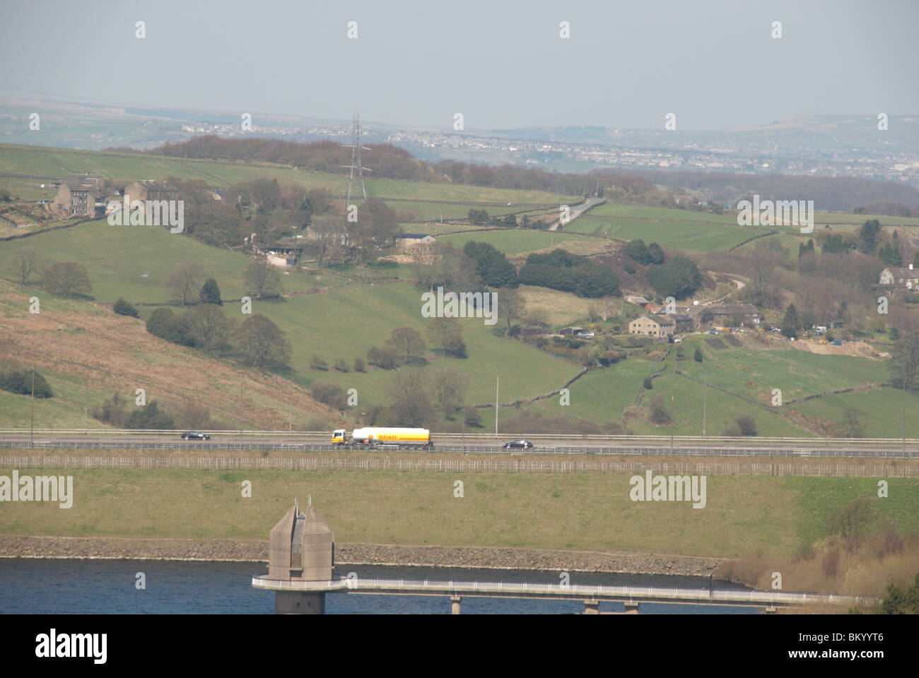 Scammonden dam hi-res stock photography and images - Alamy
