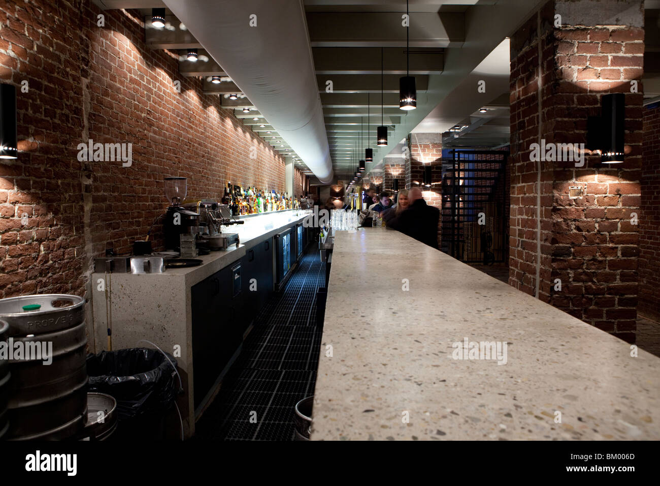 Nightlife amsterdam hi-res stock photography and images - Alamy