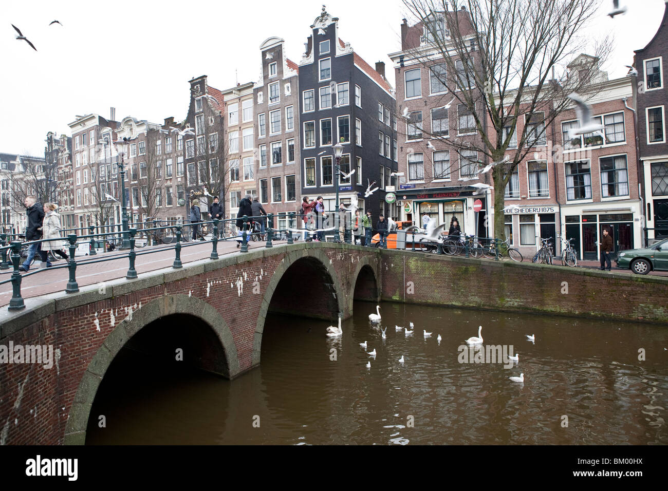 Canal, Jordaan area, Amsterdam Netherlands Stock Photo - Alamy