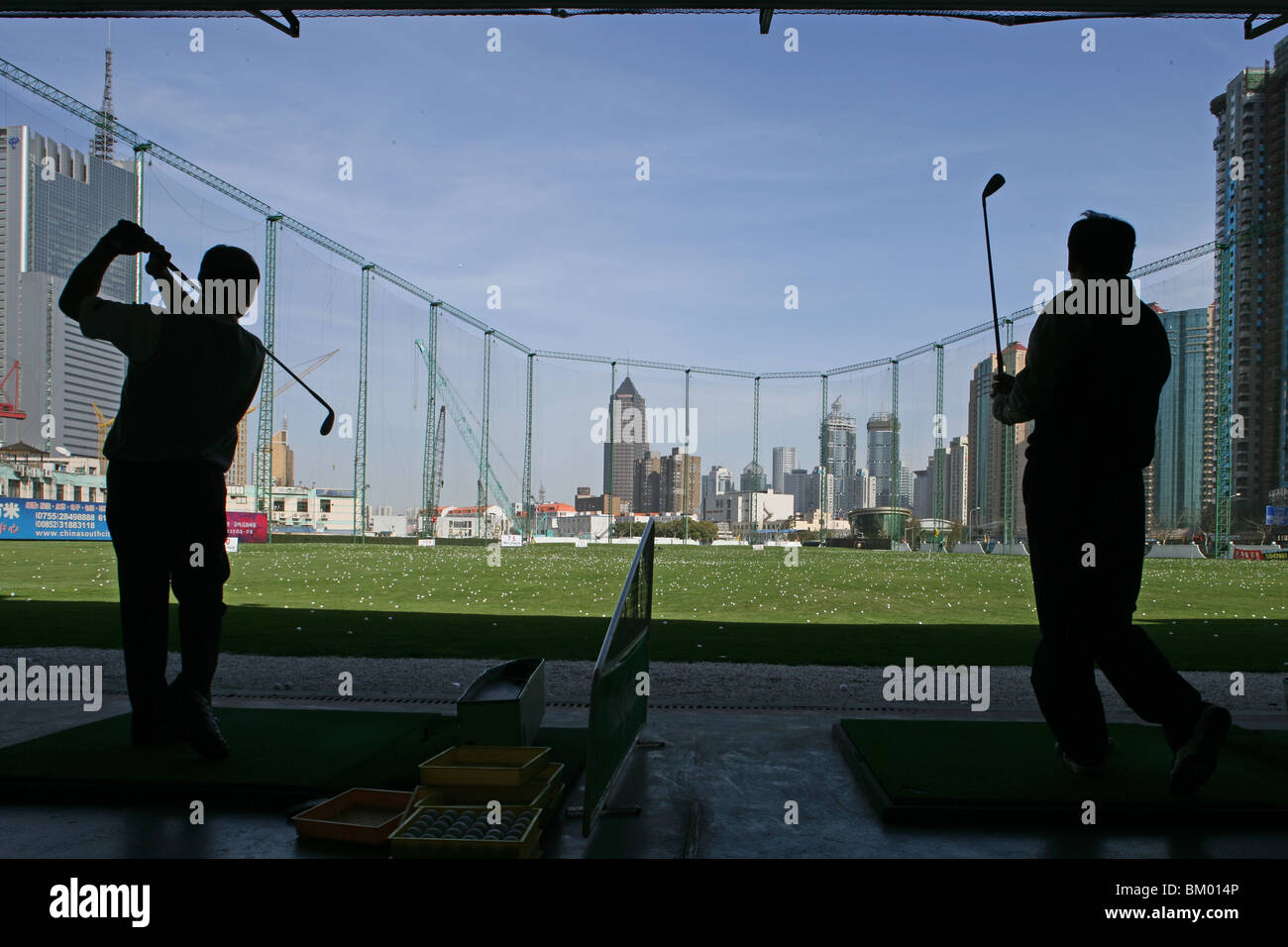 Modern golf driving range hi-res stock photography and images - Alamy