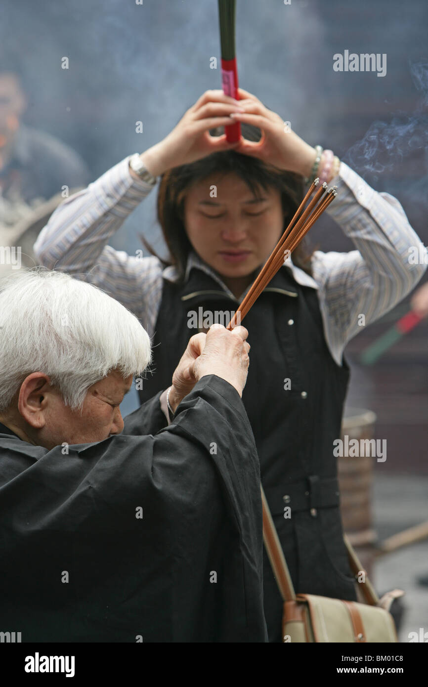 Longhua Temple, Longhua Temple and pagoda, oldest and largest buddhist ...