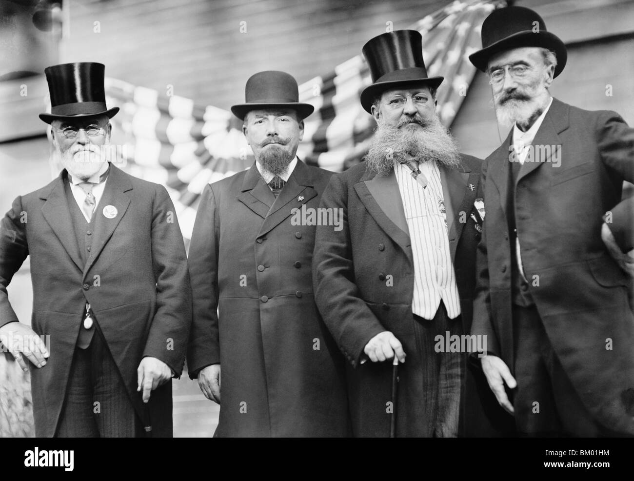 Master masons hi-res stock photography and images - Alamy