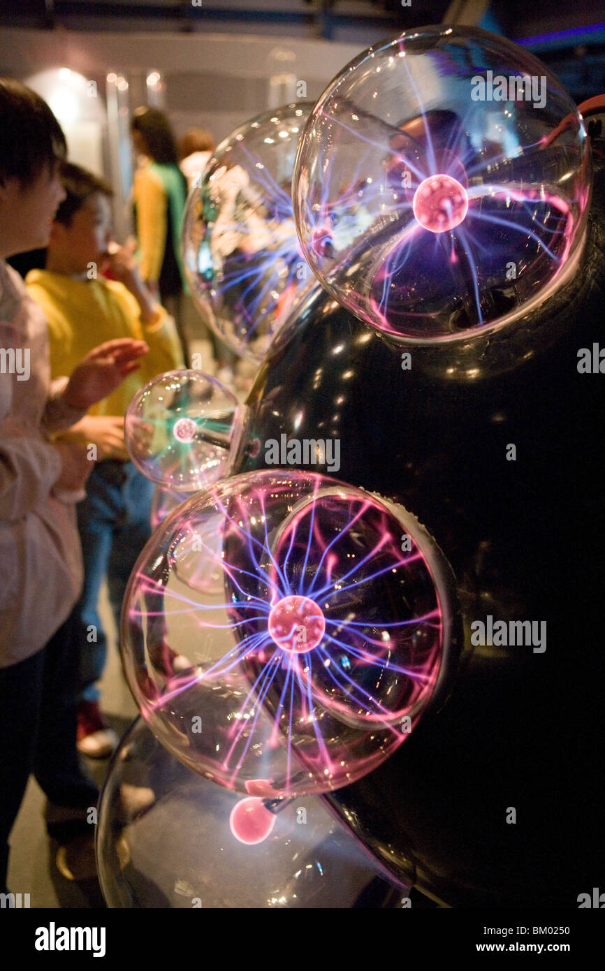 Science and Technology Museum, high voltage bowl, dome, science museum ...