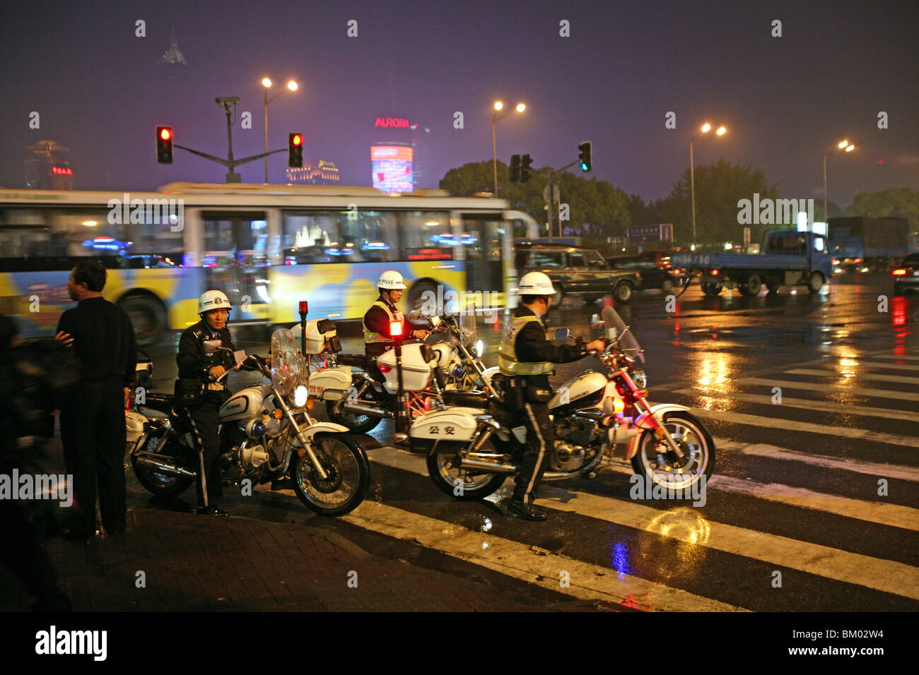 Traffic shanghai motorbike patrol polizei hi-res stock photography and ...