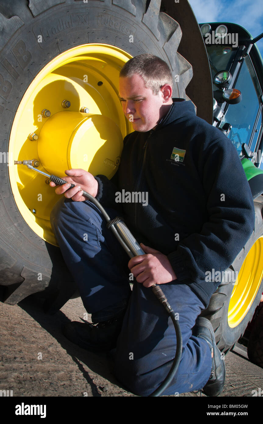 Farm apprentice hi-res stock photography and images - Alamy