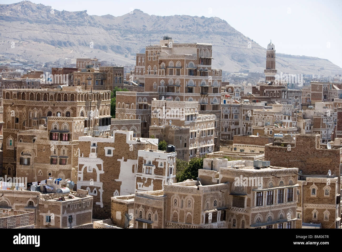 Traditional Houses in Old Town Sana'a, Sana'a, Yemen Stock Photo - Alamy