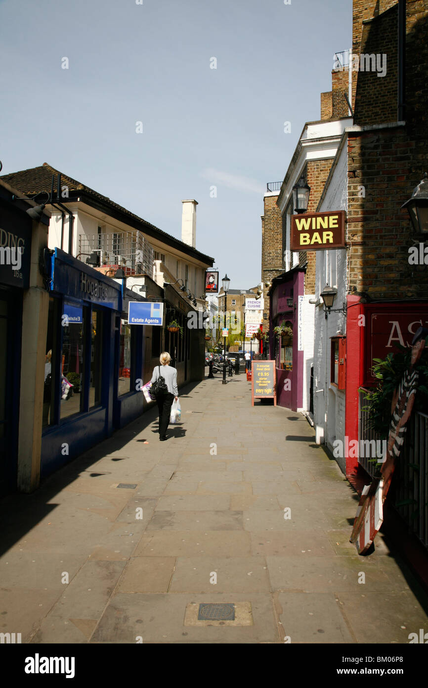 Place court hi-res stock photography and images - Alamy