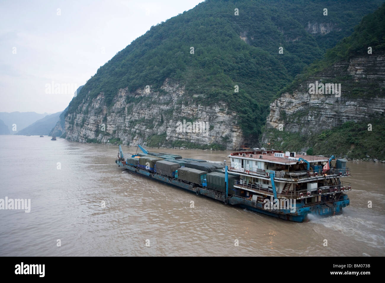 Yangtze Freighter, Yangtze River, Near Yichang, China Stock Photo - Alamy