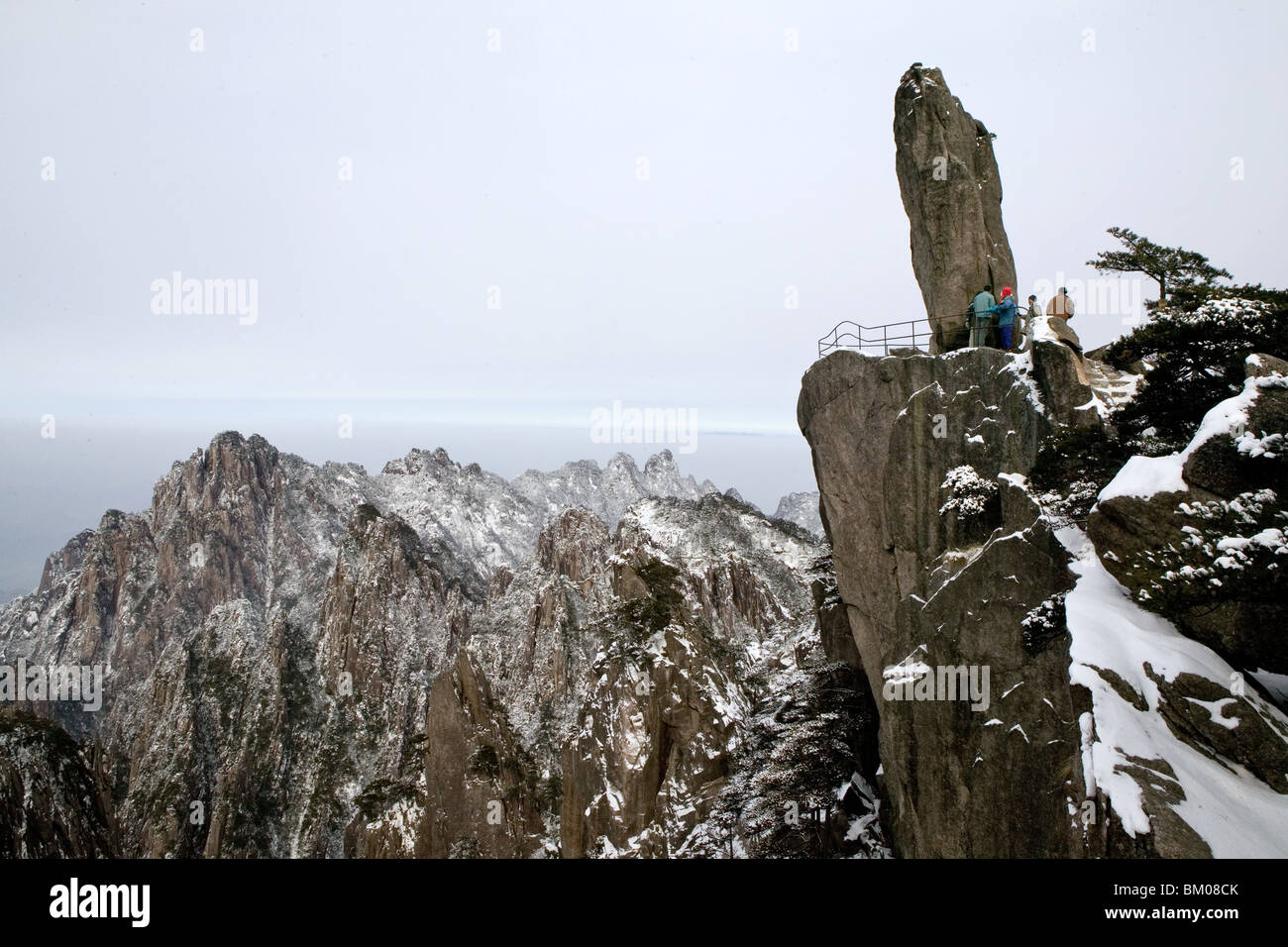 Flying-in-rock, panorama, view, mountain, Huang Shan, Anhui province ...