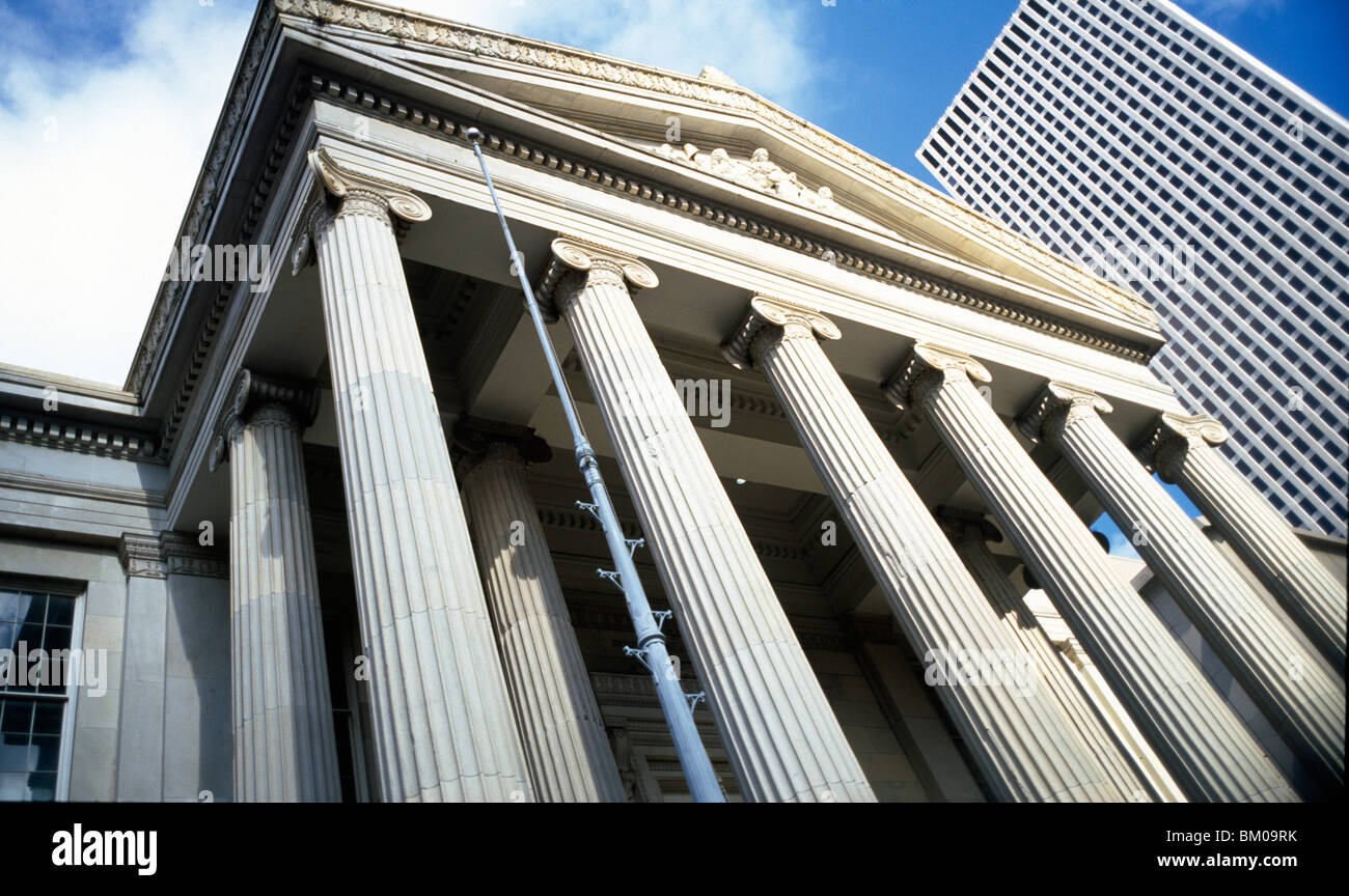 Classical building hi-res stock photography and images - Alamy