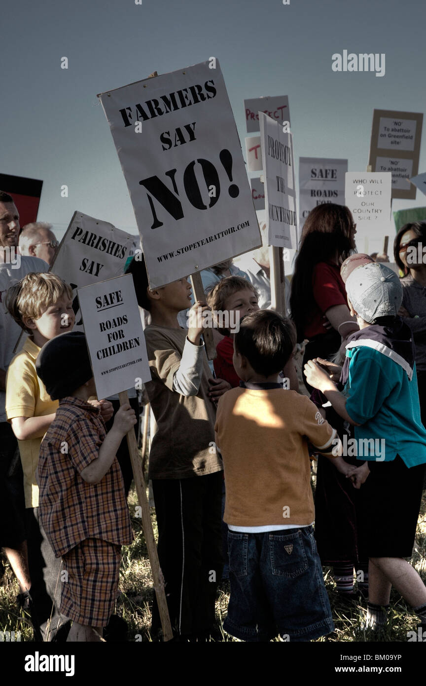 Children protest anger hi-res stock photography and images - Alamy