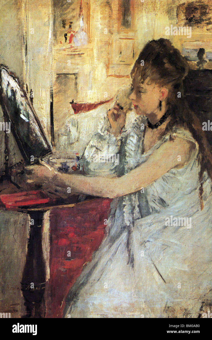 Young woman powdering her face Stock Photo - Alamy