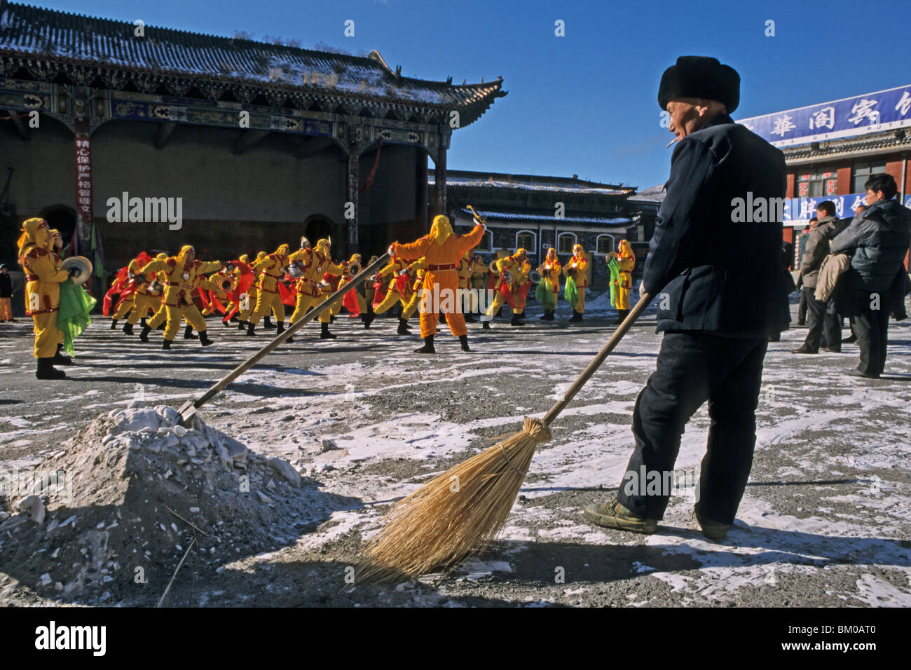 dance group and street sweeper, Chinese new year, Rehearsal, Wutai Shan ...