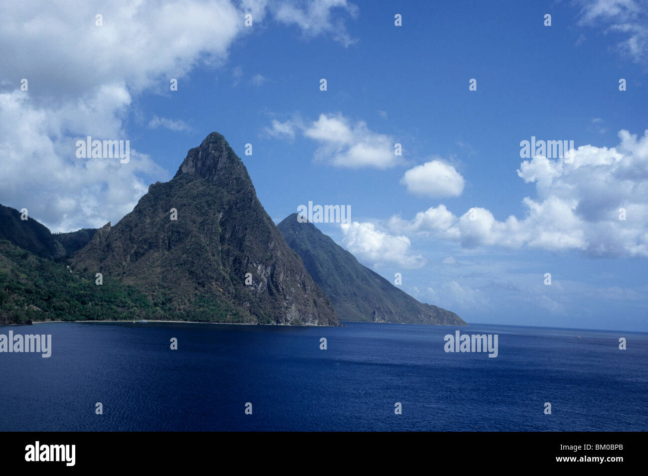 Pitons mountains in st lucia hi-res stock photography and images - Alamy