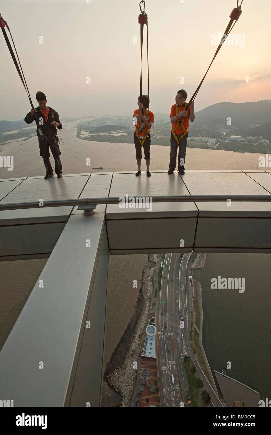Viewing platform and chinese architecture hi-res stock photography and ...