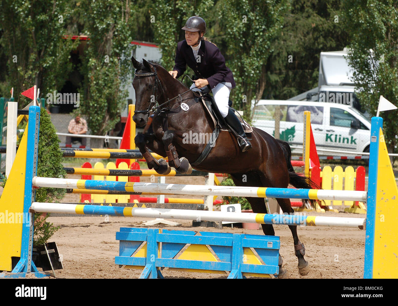 Lateral barrier jumps hi-res stock photography and images - Alamy