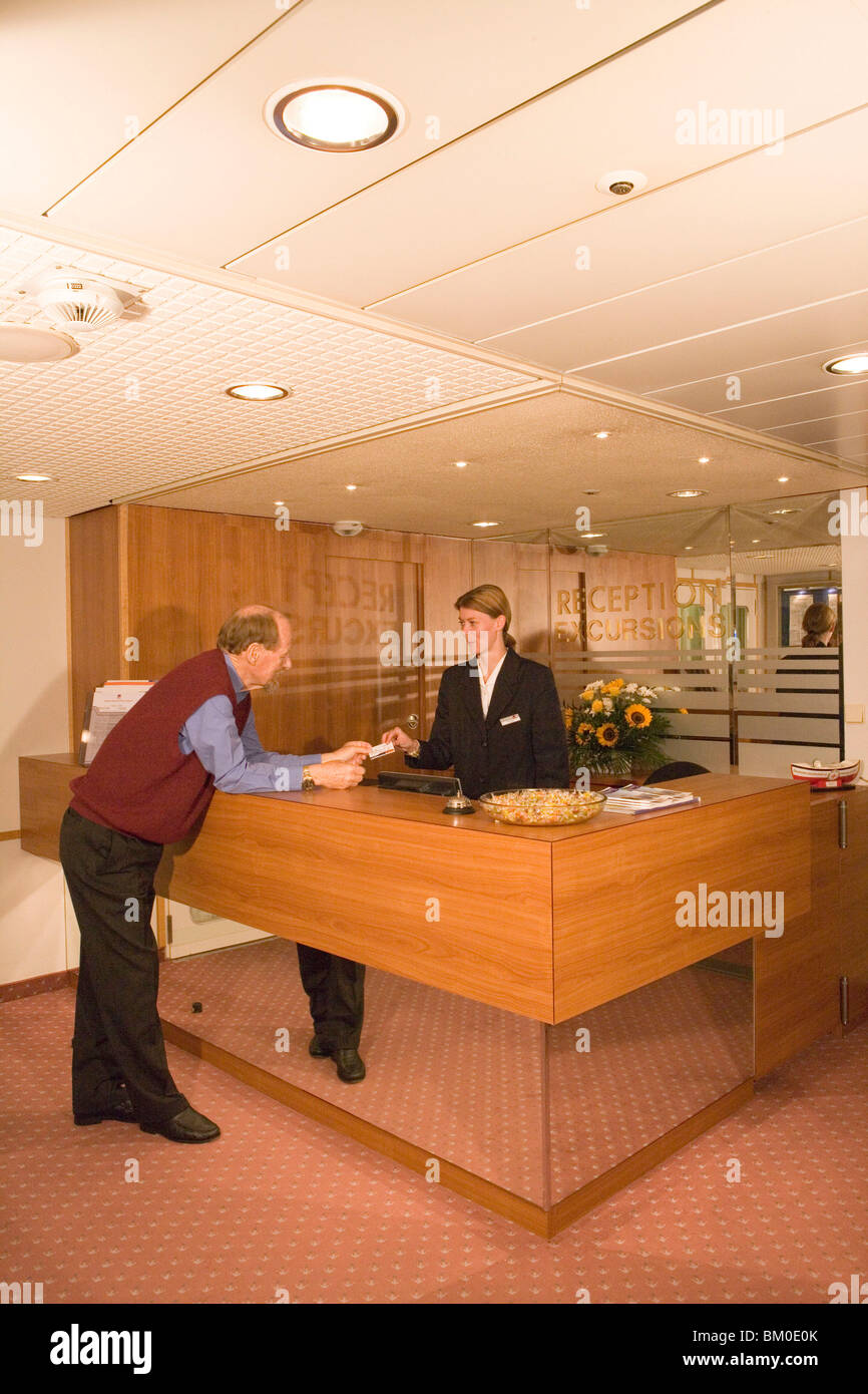 Reception ms hi-res stock photography and images - Alamy