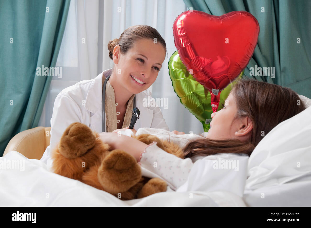 Doctor ward hospital hi-res stock photography and images - Alamy