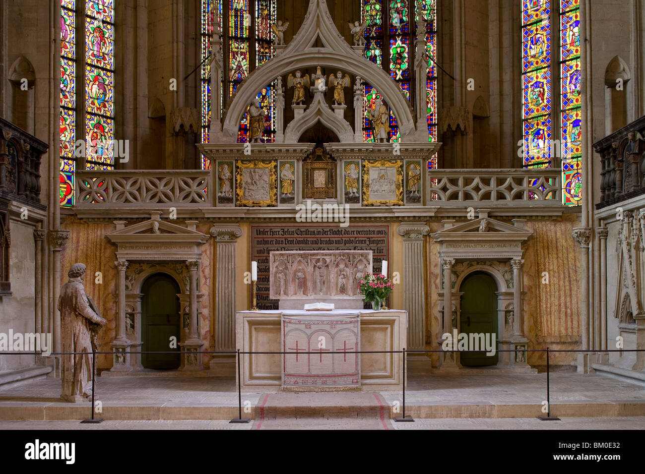 Peter and paul altar hi-res stock photography and images - Alamy
