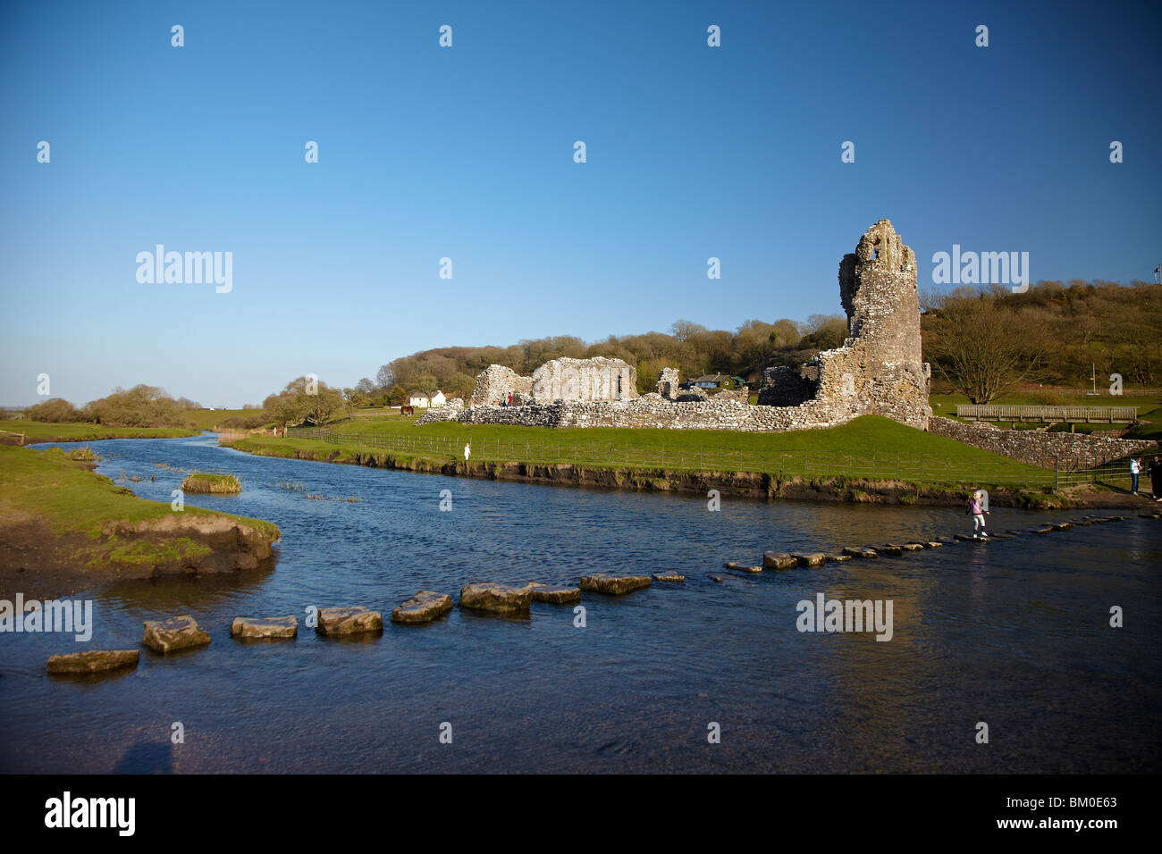 Ogmore Castle, Ogmore-by-Sea, Glamorgan, South Wales, UK Stock Photo ...