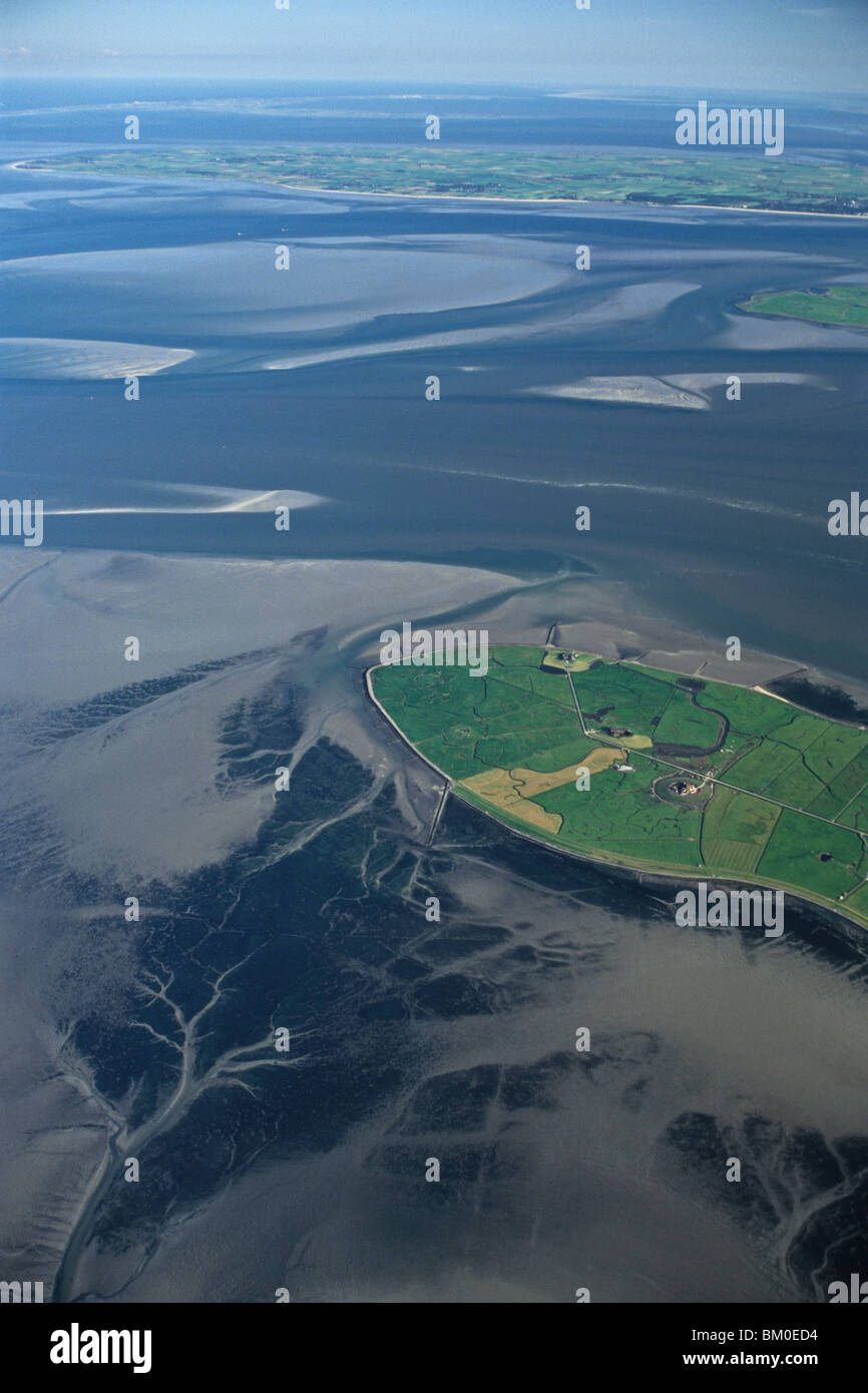 aerial photo of North Frisian island Nordmarsch-Langeness, federal ...