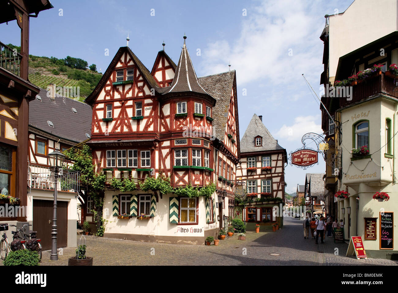 The Altes Haus inn in Bacharach on the river Rhine, Rhineland ...