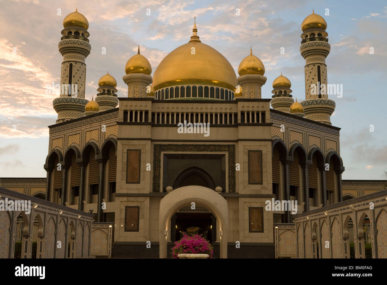 Asia hassan hi-res stock photography and images - Alamy