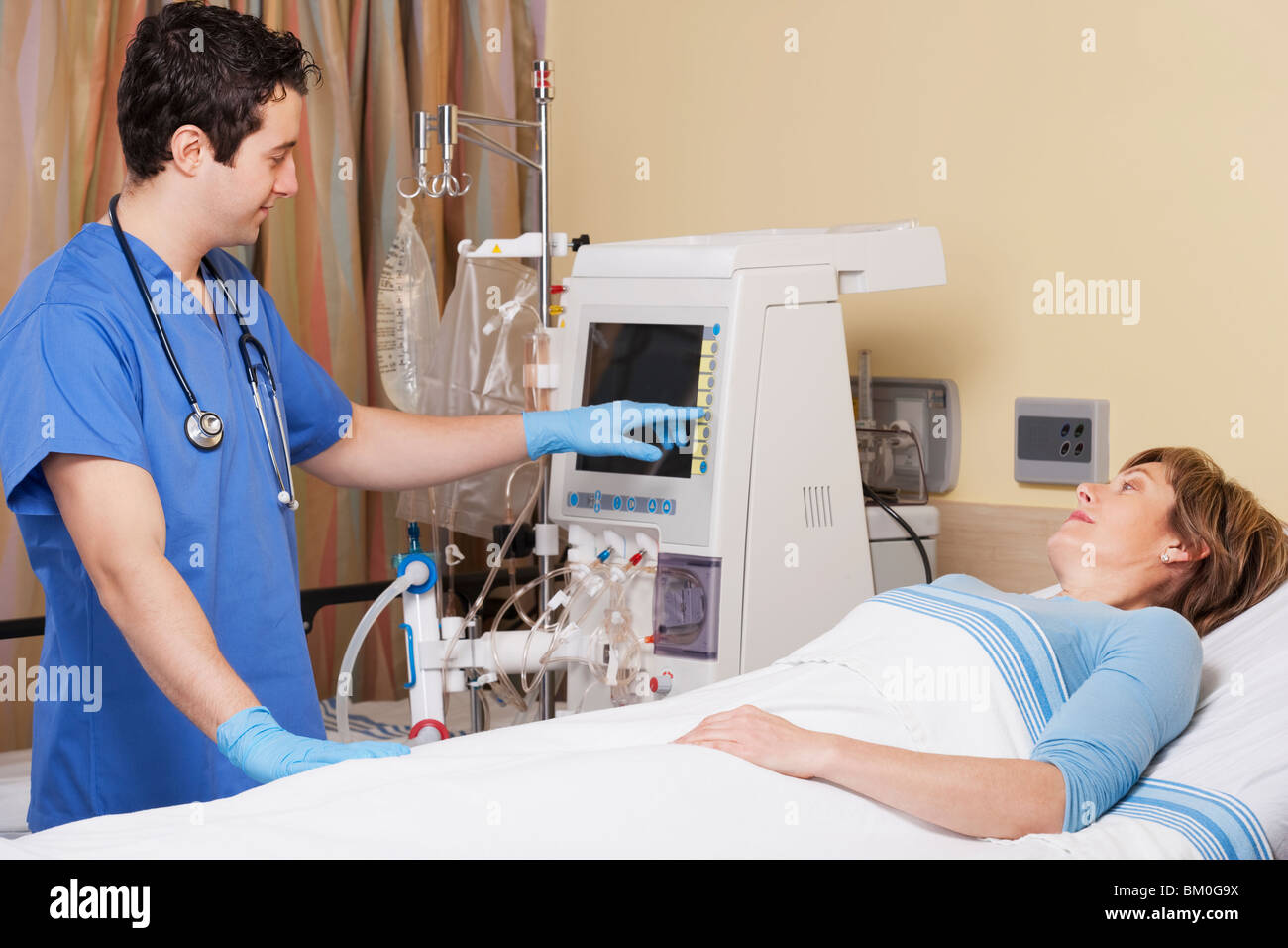Cardiac monitor hi-res stock photography and images - Alamy