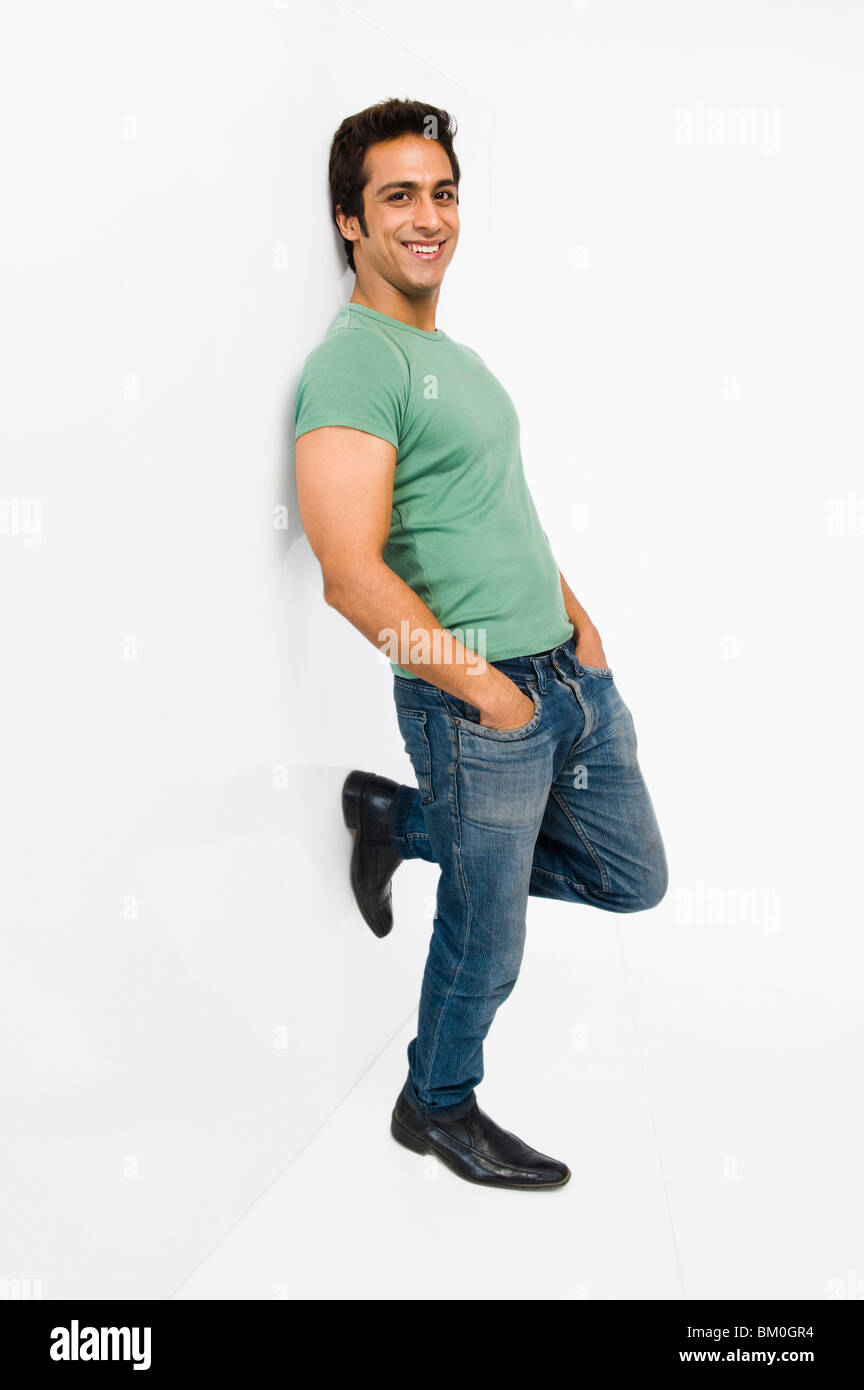 Leaning indian model posing hi-res stock photography and images - Alamy