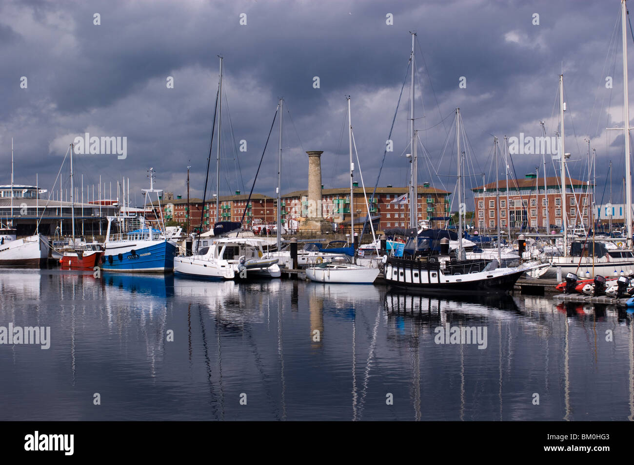 Hartlepool marina boats hi-res stock photography and images - Alamy