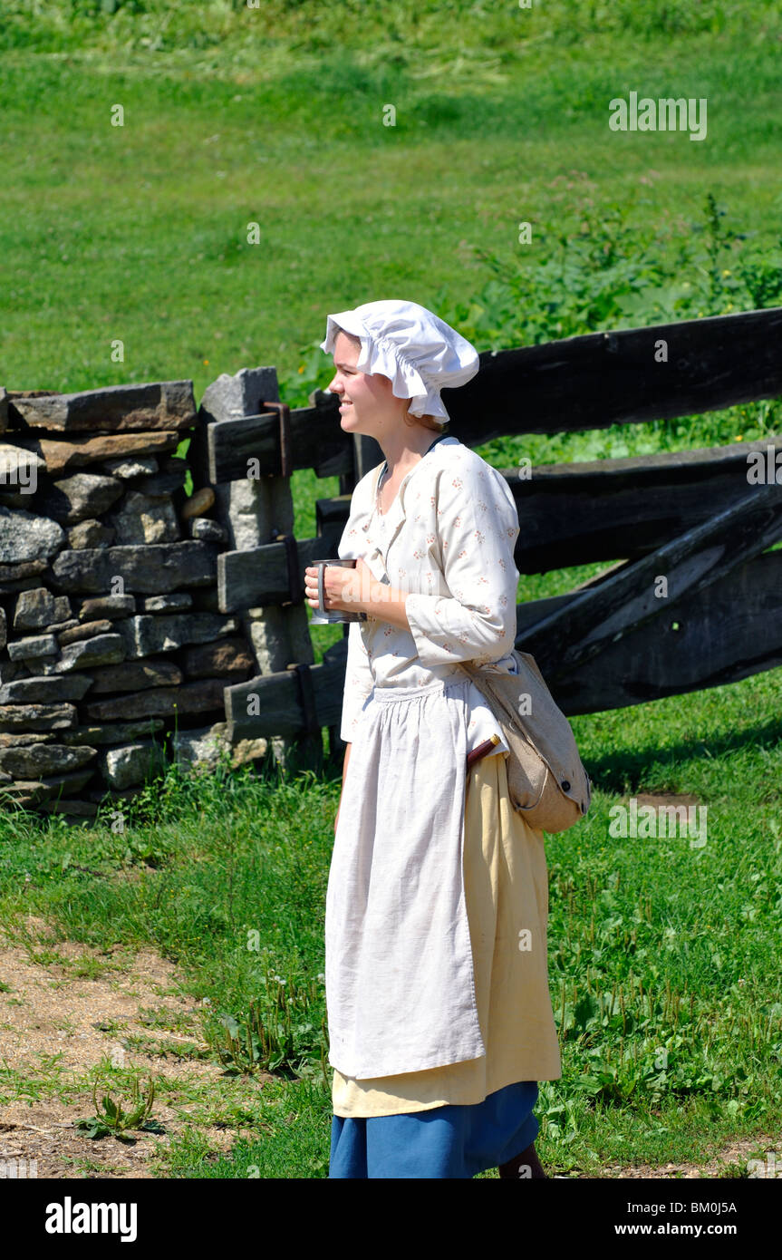 American Revolutionary War era (1770's) re-enactment, Sturbridge ...