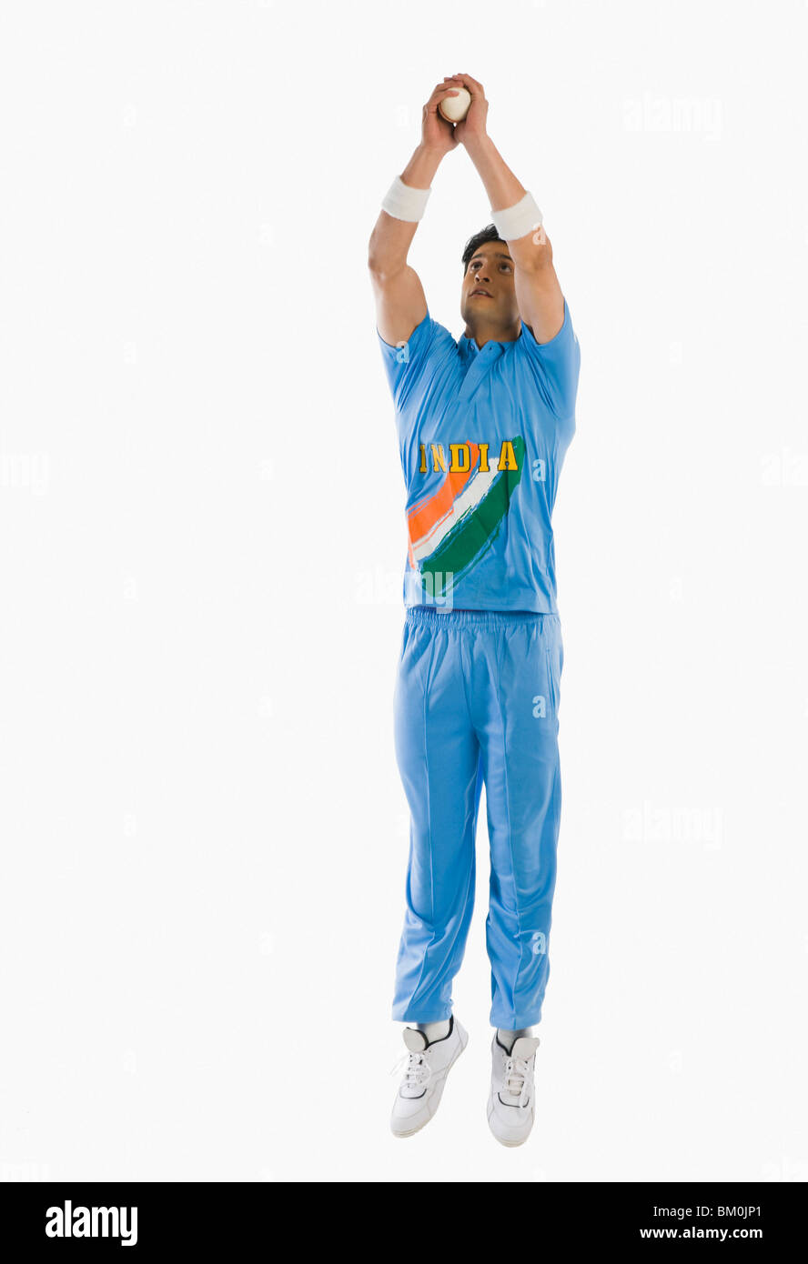 Cricket player full uniform hi-res stock photography and images - Alamy